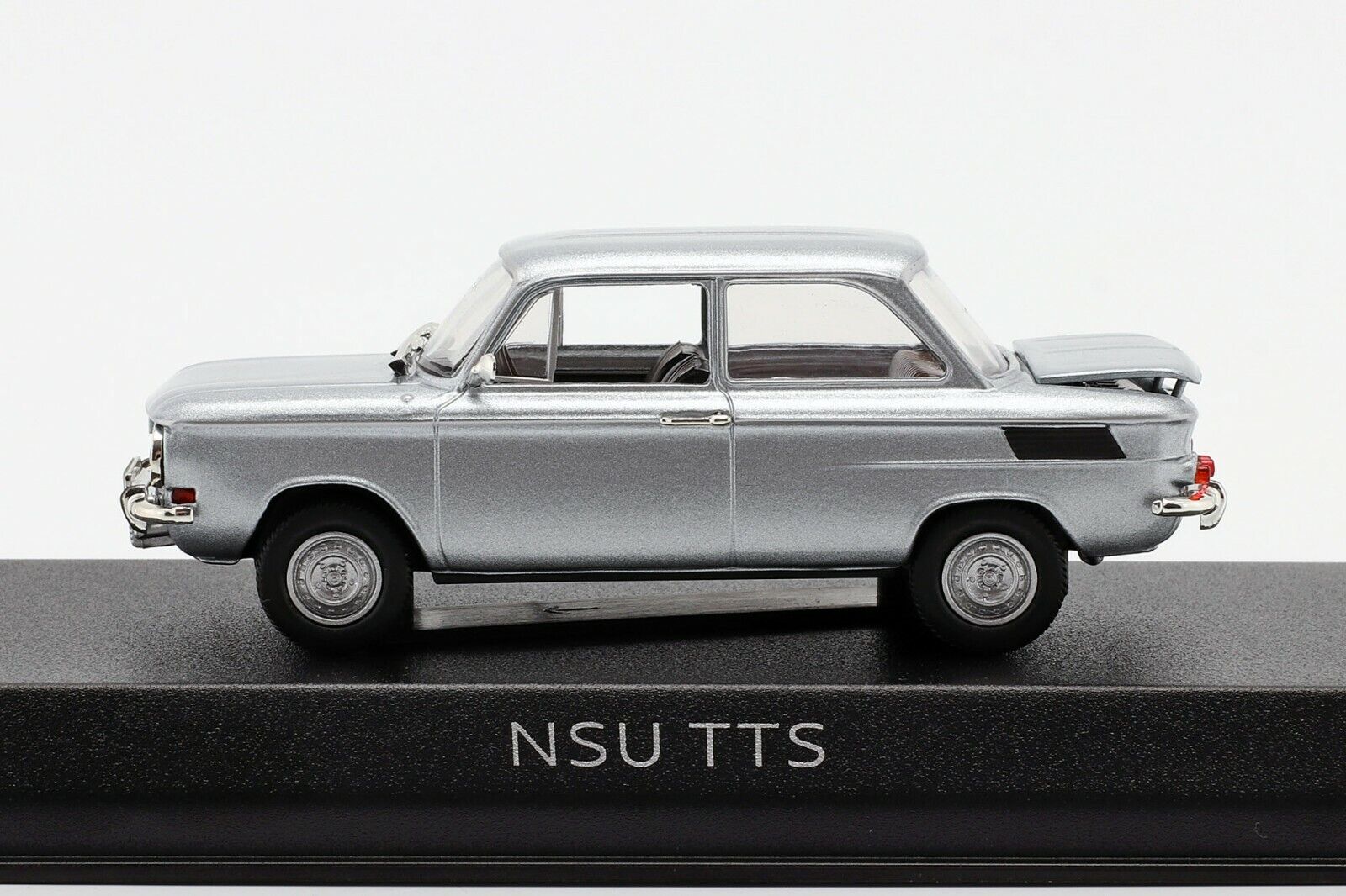 Масштабная модель NSU TTS 1970 серебристый
