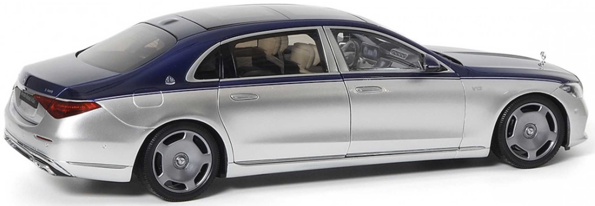Масштабная модель Mercedes-Maybach S-Class W223(Z223) S600 V12 Biturbo ...