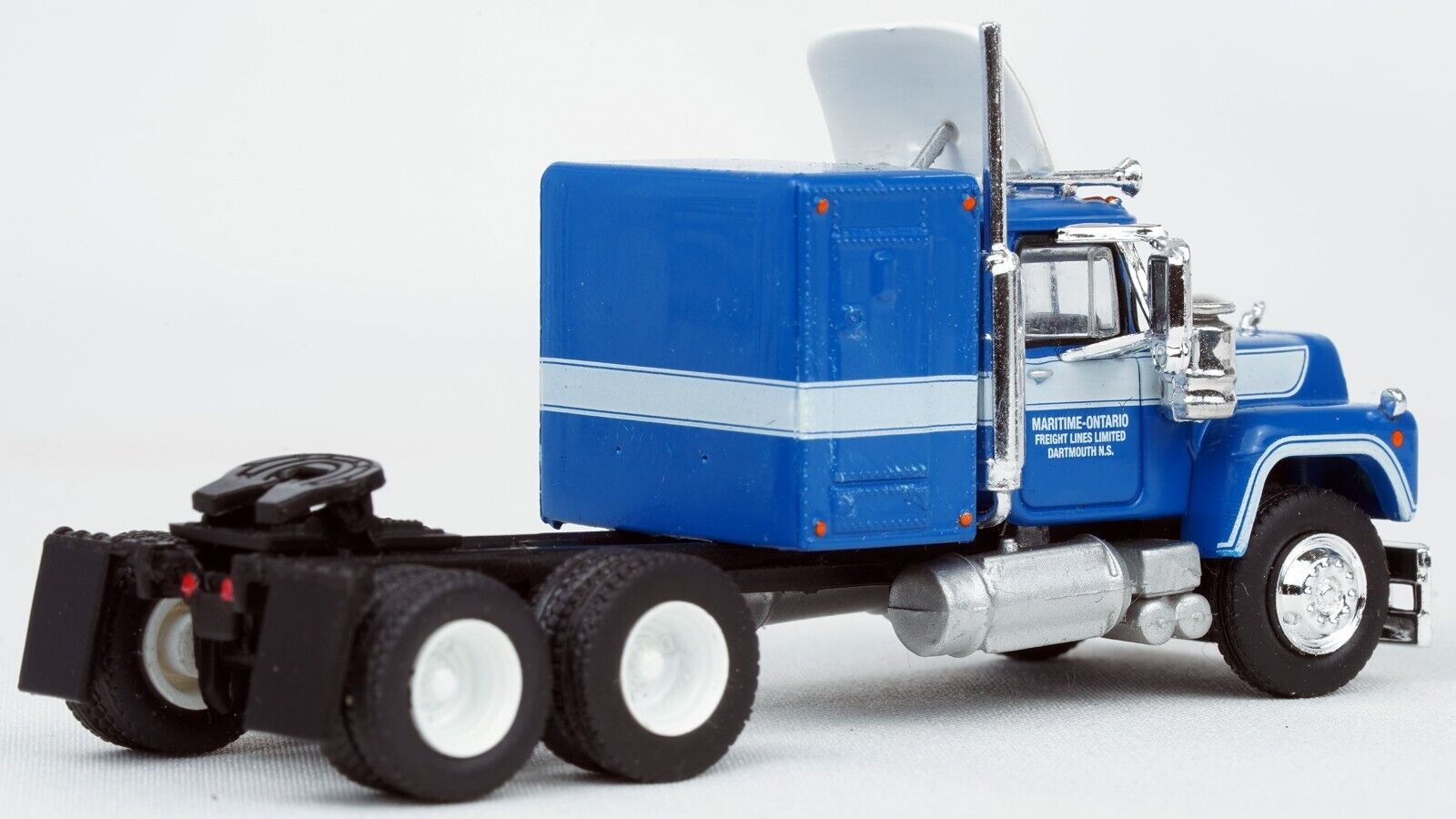 Масштабная модель Mack RS 700 1. version Maritime-Ontario 1966 ...