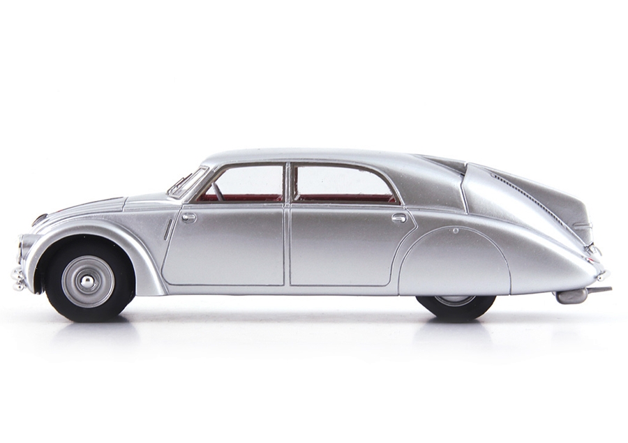 Масштабная модель Tatra T77A 1935 серебристый