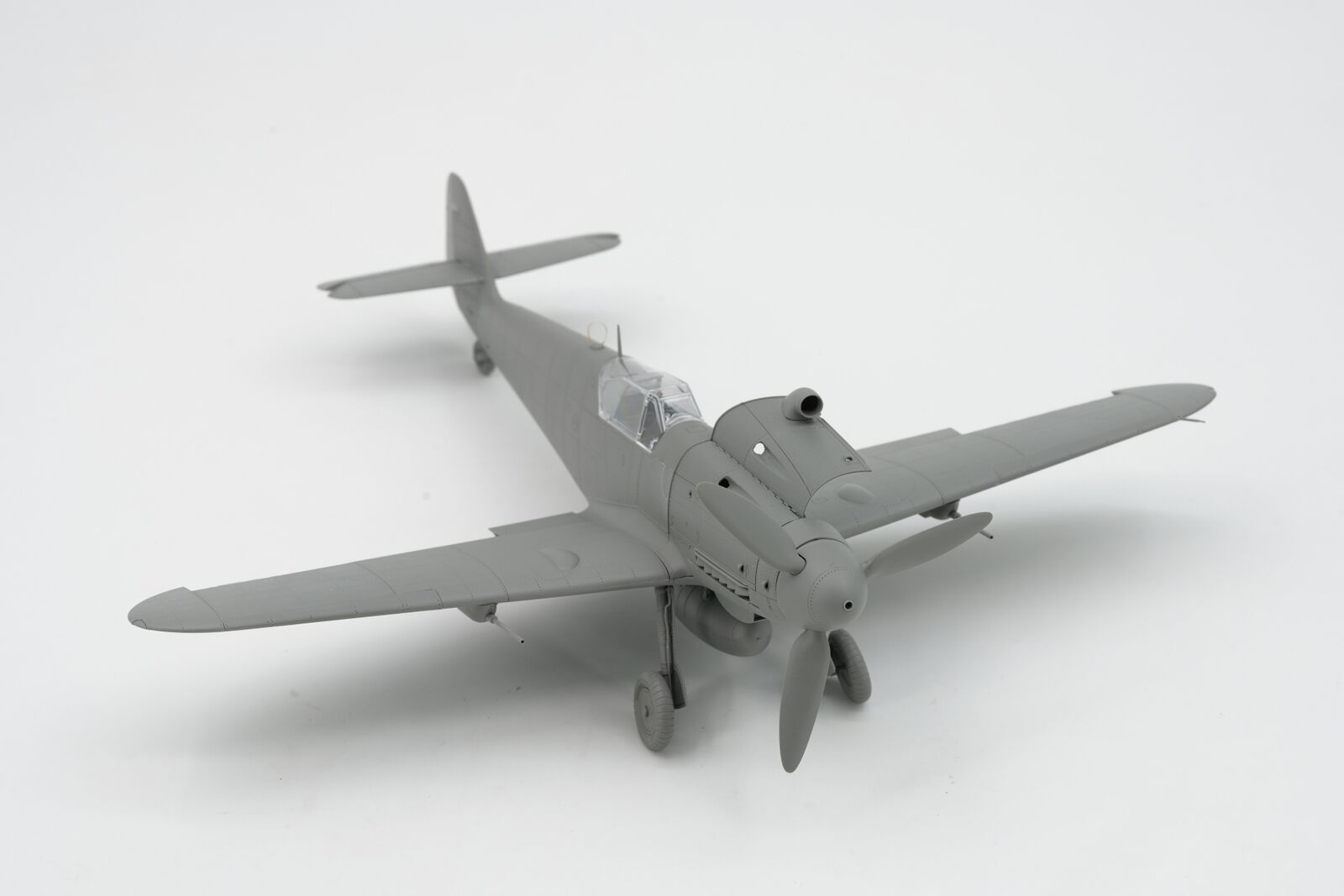 Сборная модель Bf 109 G-10 w/ WGr.21 & Full Engine and Weapon Interior