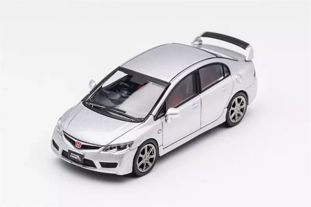 Масштабная модель Honda Civic Type R 2007 серебристый